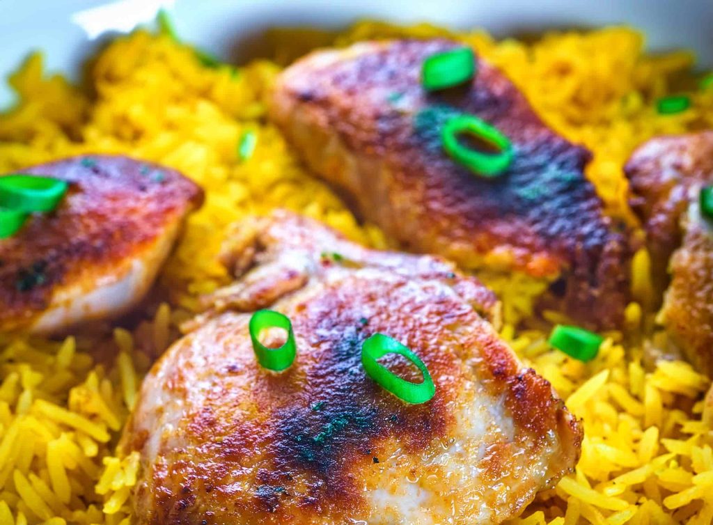 Perfect Chicken and Yellow Rice Skillet - Marco Food